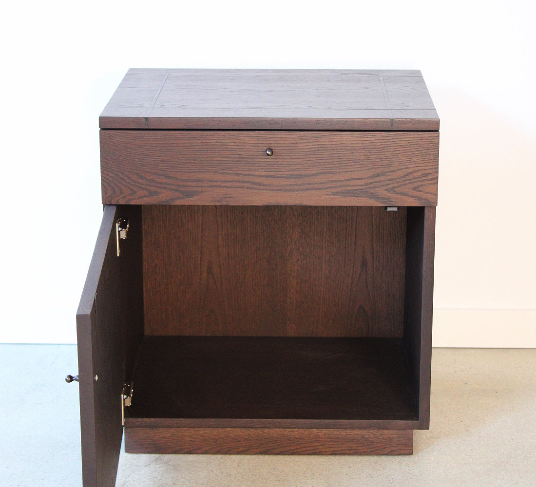 Baxter Nightstand – Faithful Roots